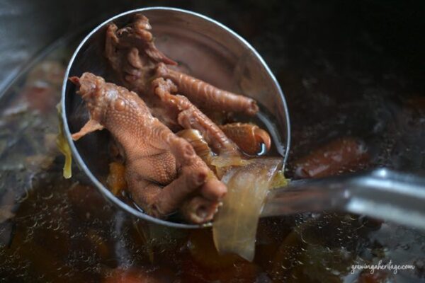 How to use chicken feet in a nourishing bone broth